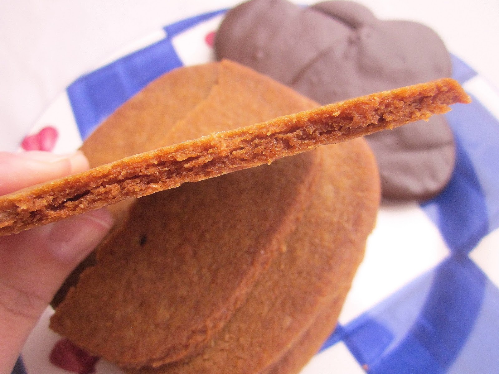 Dimples & Delights: Homemade Graham Crackers