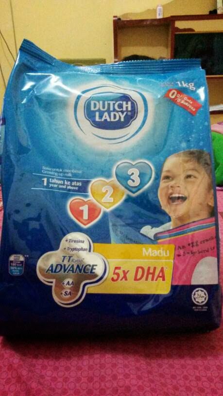 Berat Susu tepung formula Dutch Lady 1 kg ke 900 gram dengan pek ...