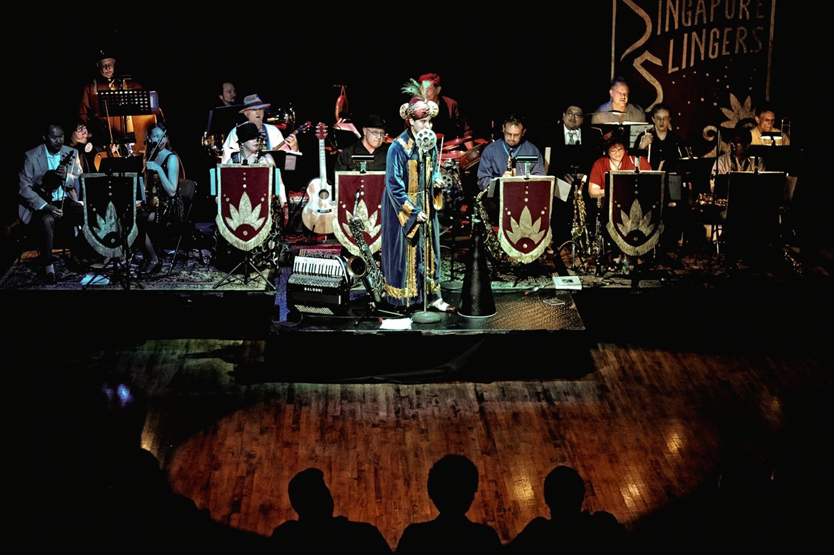 Danielle Bennignus: Orchestra Banners, Volume 2