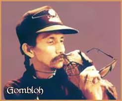 R e a L i T a: cerita singkat musisi GOMBLOH