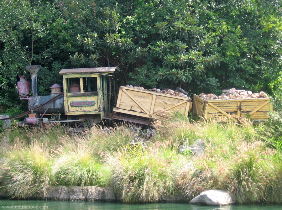 Mouse Troop: TIme Machine: The Wrecked Nature's Wonderland Mine Train