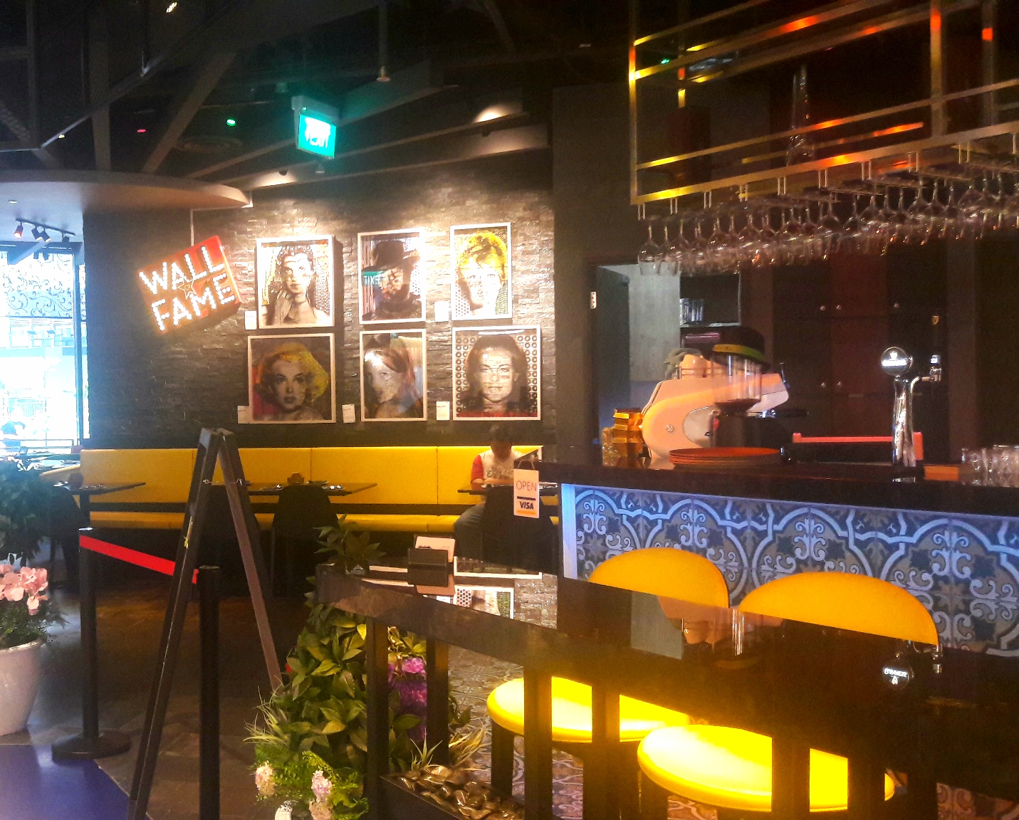 TheArcticStar's Tales: Lunch at Times Square Bar & Grill @ Katong ...