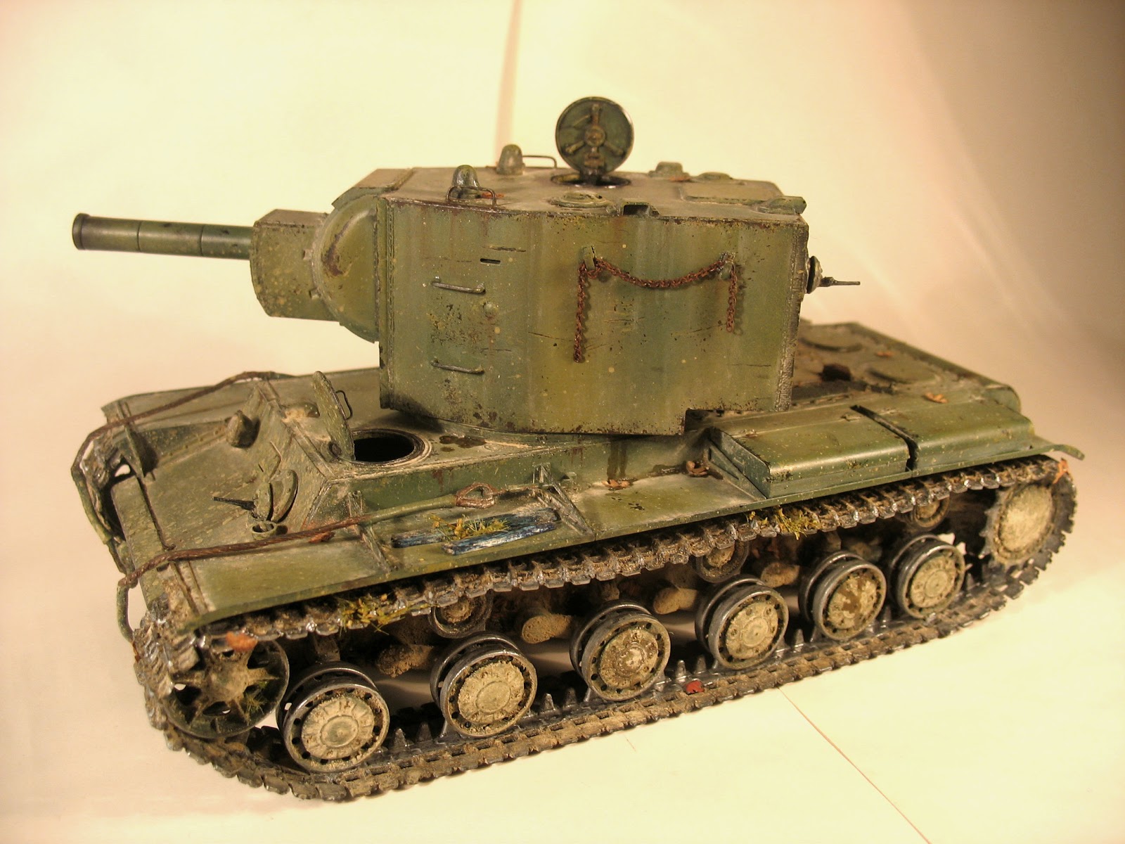 Sokolowski Models Miniatures: KV-2 Trumpeter 1:35