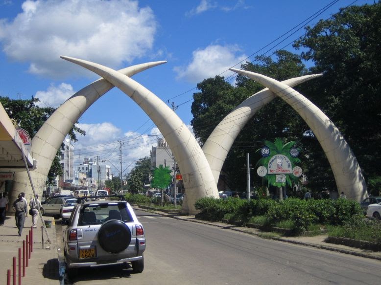 My life / Maisha yangu / мои жизнь: Mombasa