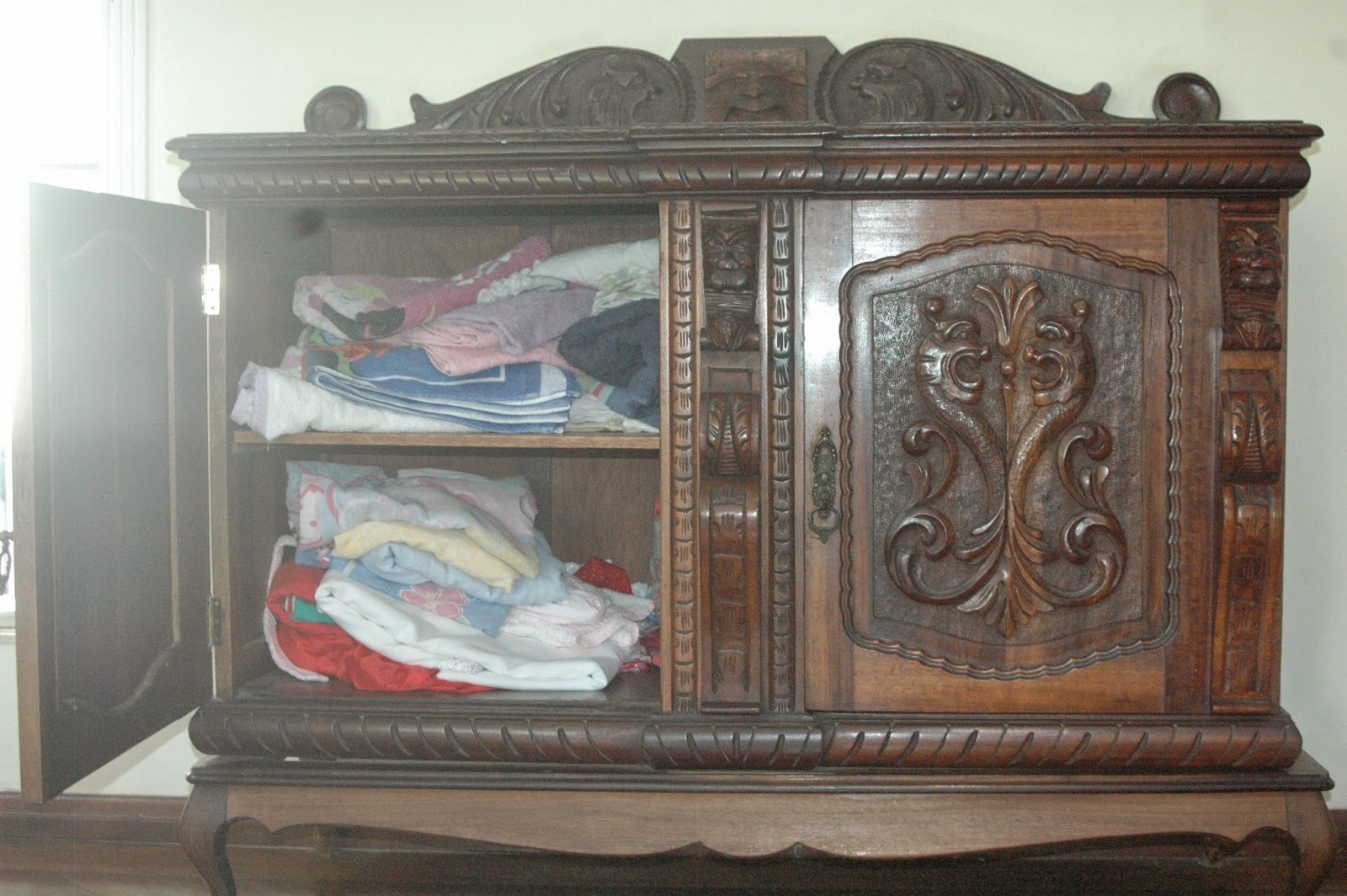 Móveis antigos: Antiguidades