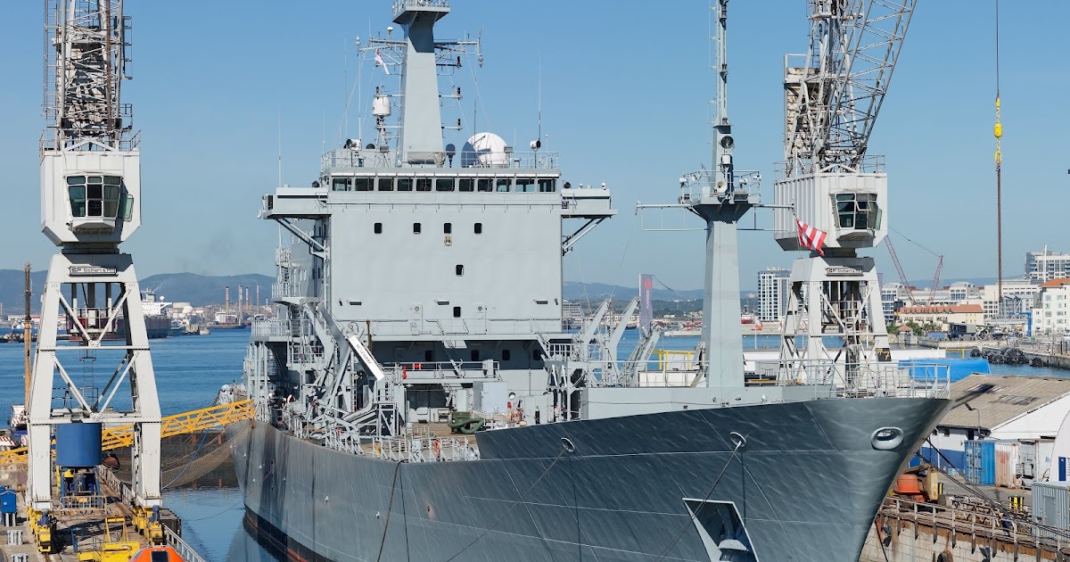 Globaldefencenews: HMS Scott at Gibdock