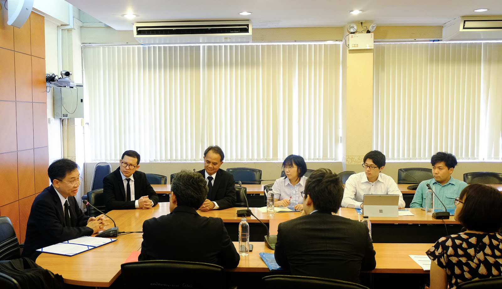 Thai Sanoo: นิติศาสตร์ คือ