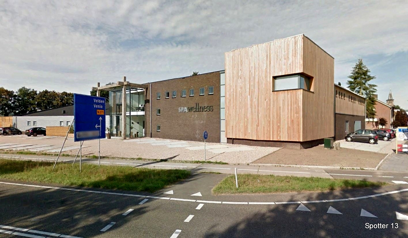 Gebouwen in Lomm: Rijksstraatweg - Lomm