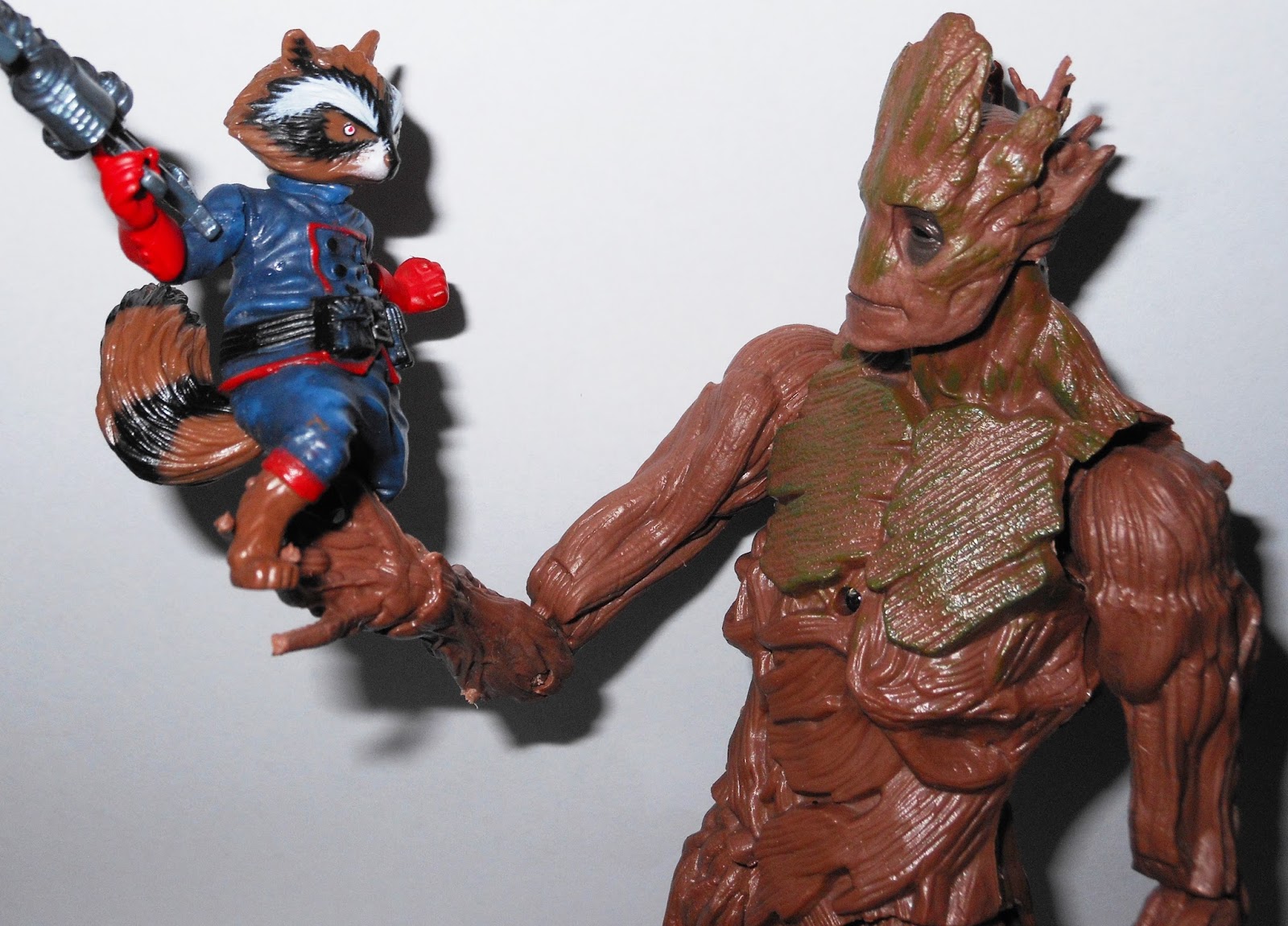 Figuras de Acción A Go-Gó: GROOT (MARVEL LEGENDS BOOTLEG)