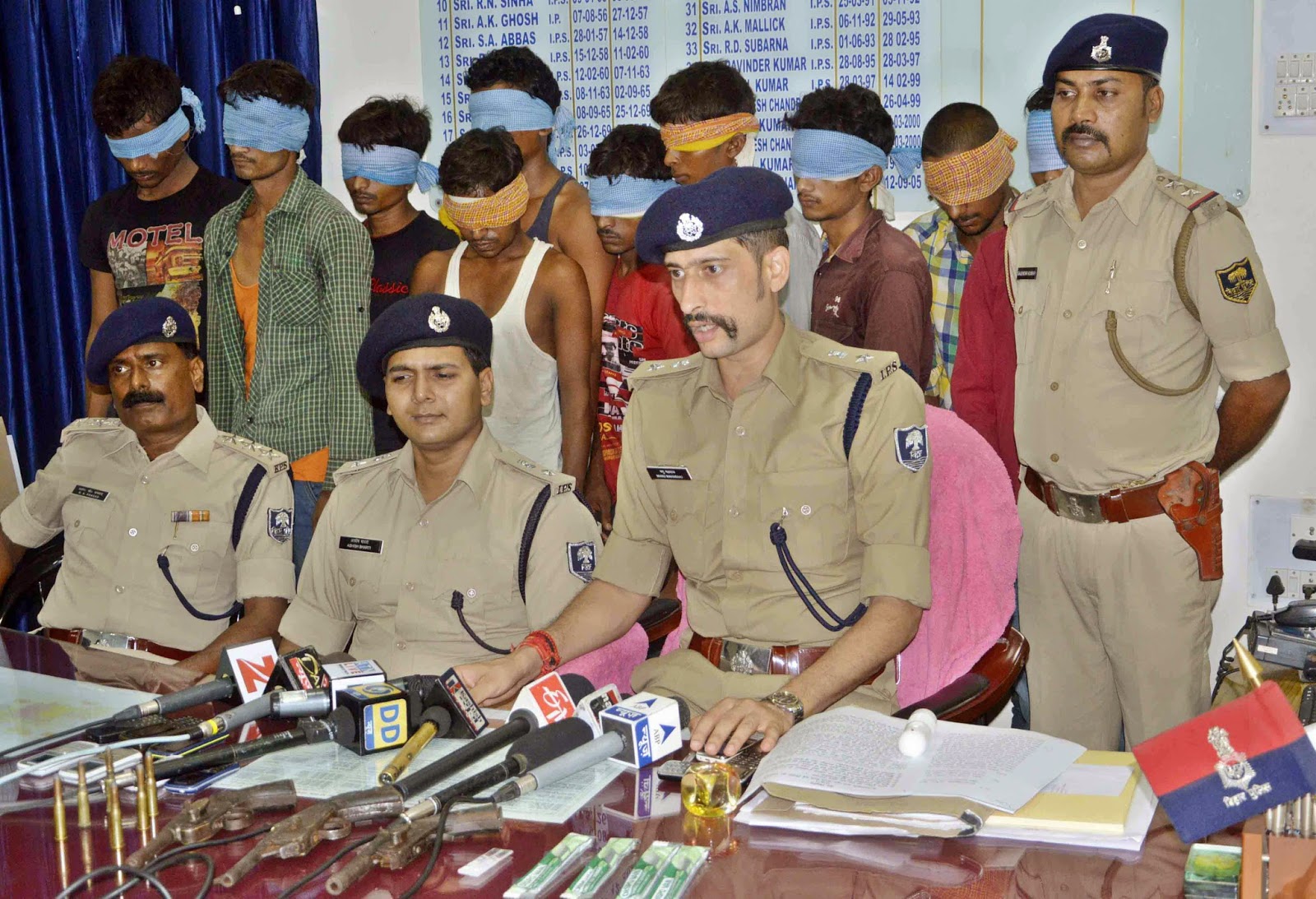 View Patna: Patna Police bust truck robbers gang