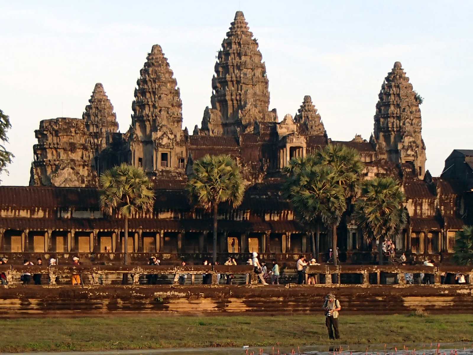 Private tour package for up to 10 pax - Discover Angkor Wat, Taprohm ...
