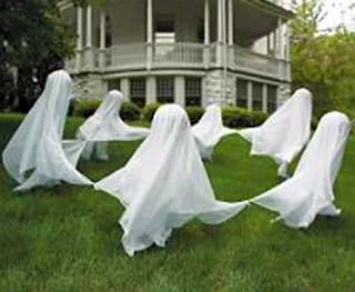 DIY Floating Ghost Decoration. - Oh My Fiesta! in english