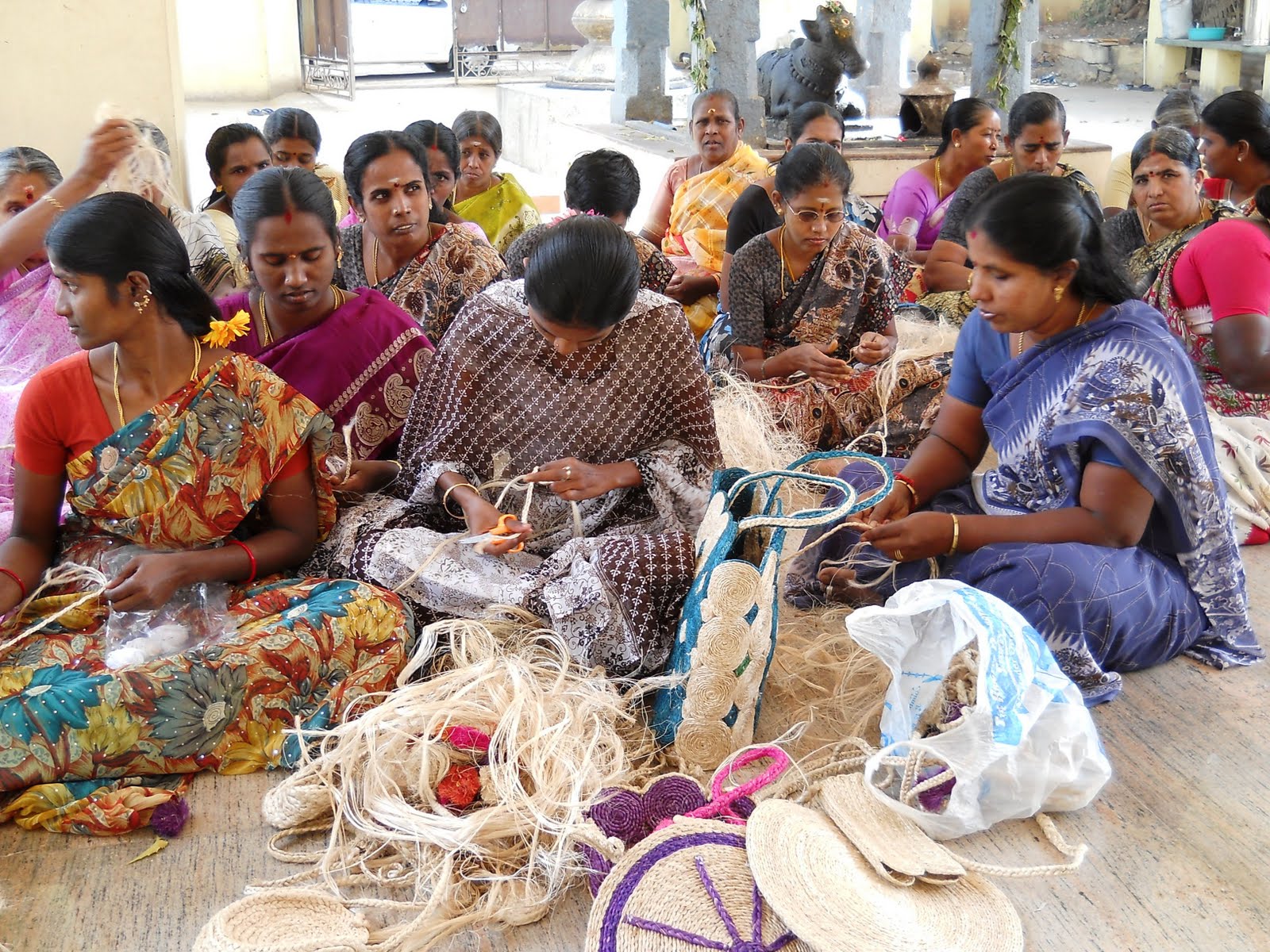 Eco Green Unit: banana fibre craft making training for SHG women