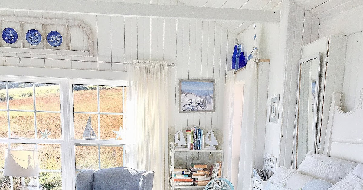 Aiken House & Gardens: Blue & White Cottage by the Sea