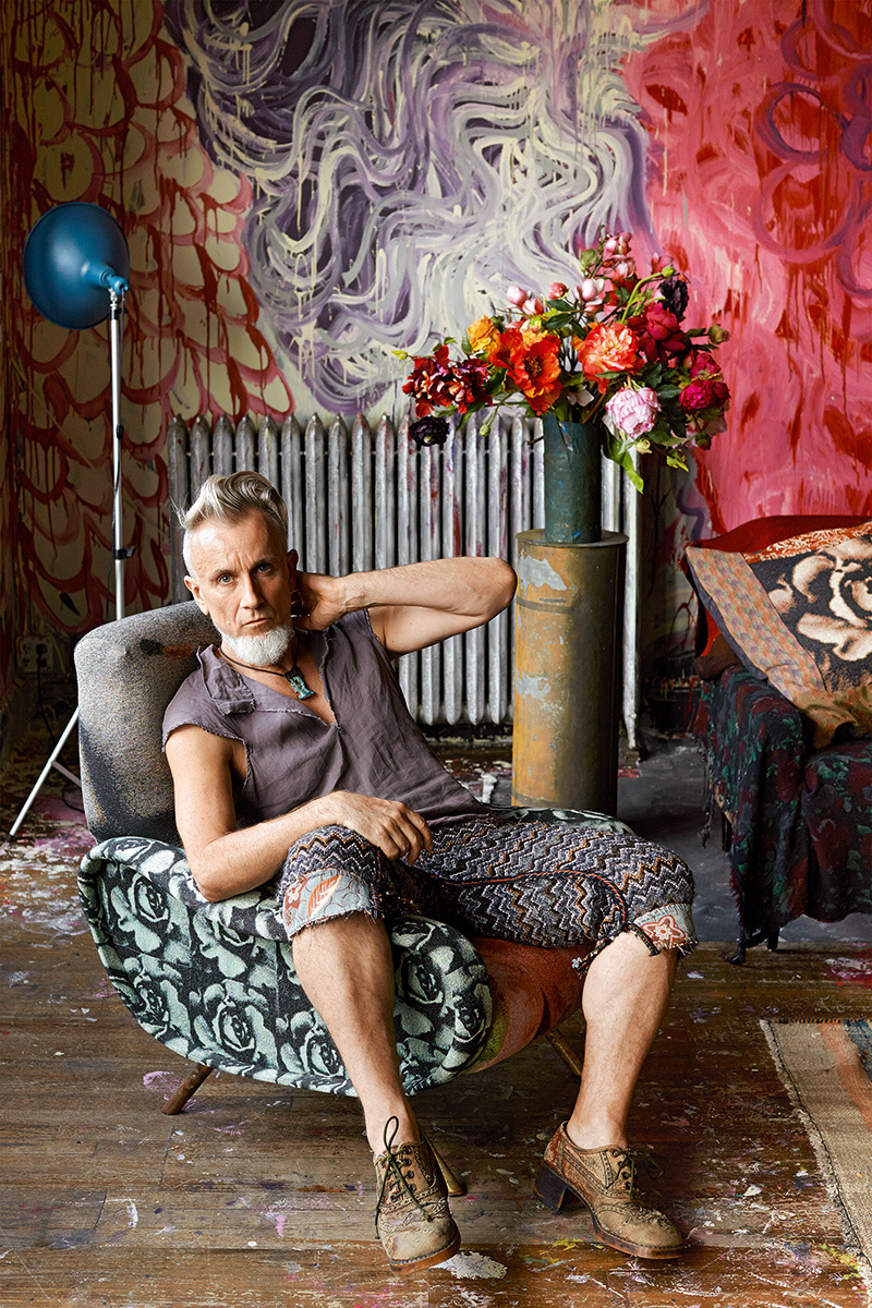 loveisspeed.......: Hunter BEAUTY........... In his 'loft' New York ...