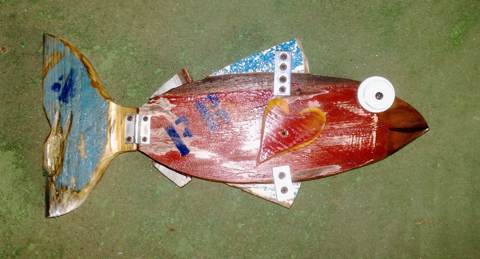 rime storte colorate: PESCI DI LEGNO