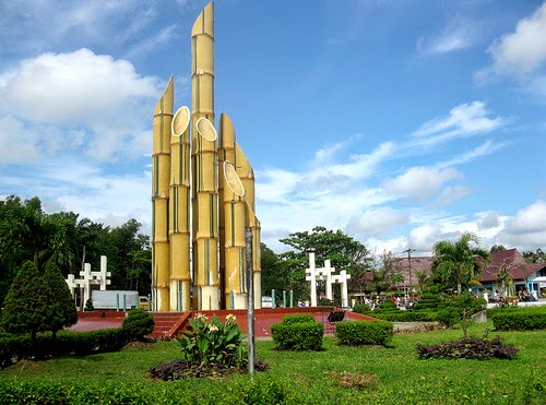 Monumen Tugu Bambu Runcing. | Kebudayaan Indonesia
