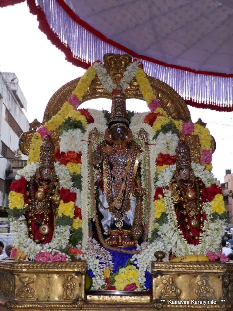 Kairavini karaiyinile - திரு அல்லிக்கேணி குளக்கரையோரம்: Allikkeni Sri ...