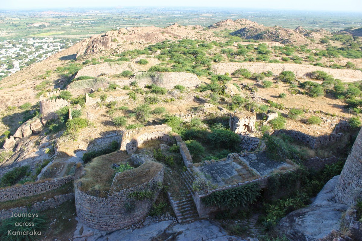 Journeys across Karnataka: Shahapur fort - part 1