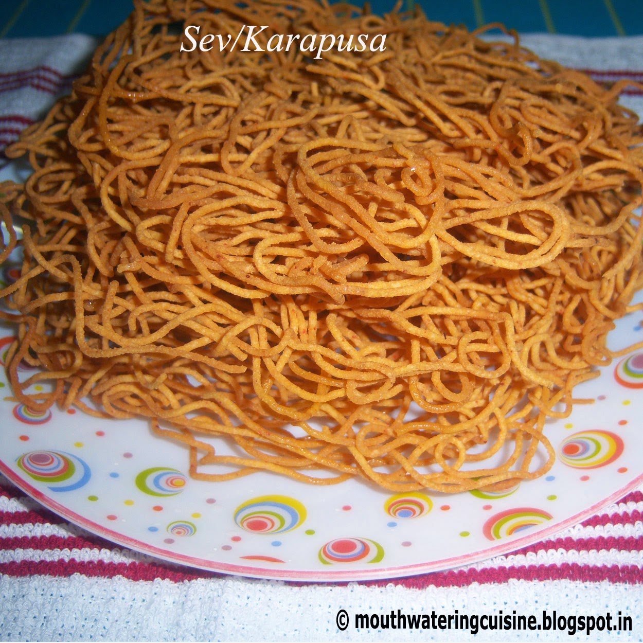 Sev -- Karapusa -- Omapodi -- How to make Sev - E.A.T. easyvegrecipes