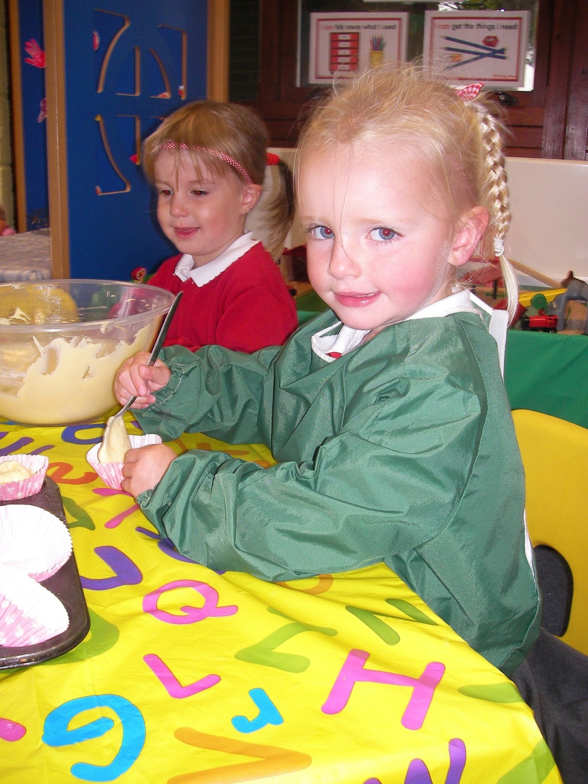 Ysgol Y Tywyn: Bore Coffi Mwya'r Byd / World's Biggest Coffee Morning
