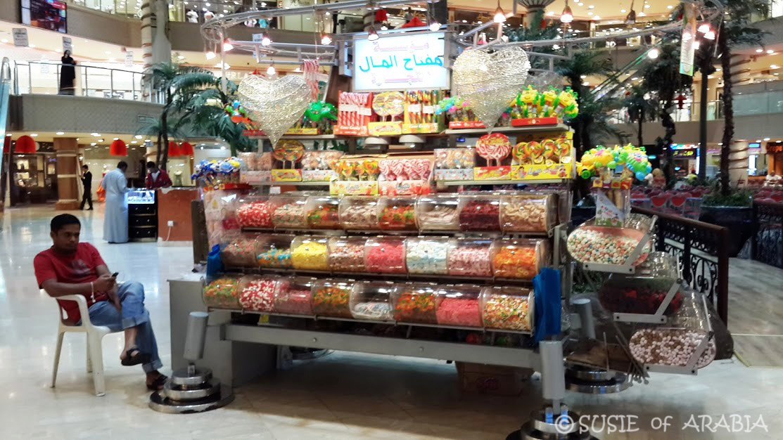 Jeddah Daily Photo: Jeddah Mall Candy Kiosk