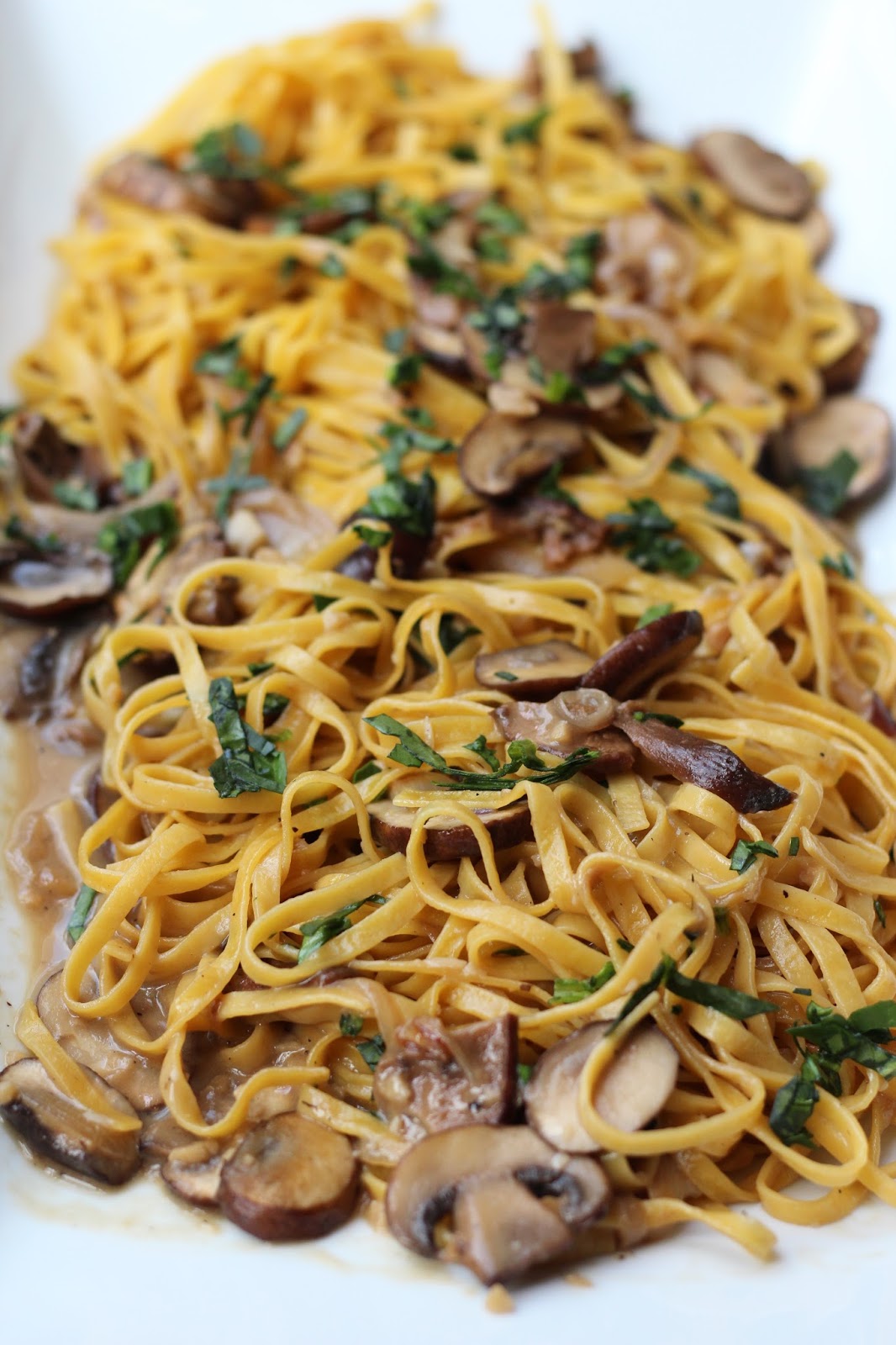 Honey Bee Sweets: Porcini Mushroom Cream Pasta