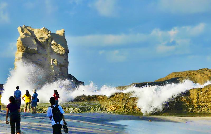 Klayar Beach | the best Beach in east java Indonesia - Amazing Indonesia