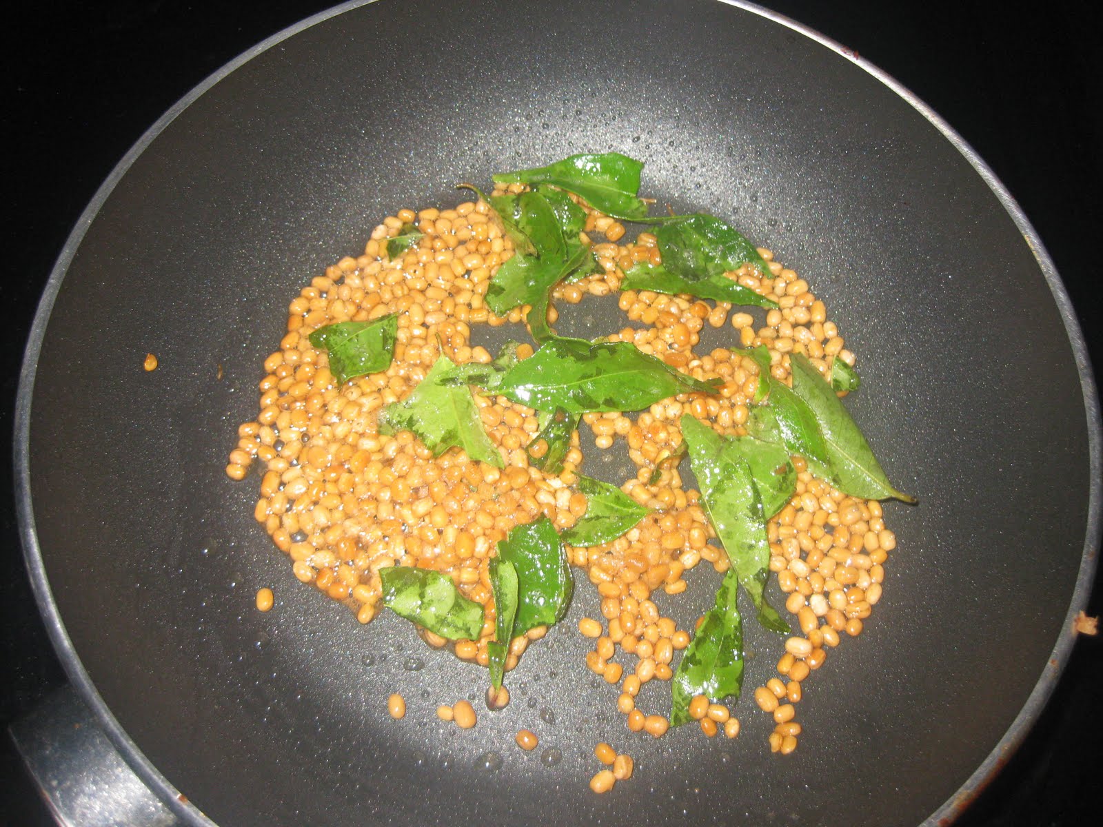 Prayana thogayal/Urad dhal chutney ~ Nalini'sKitchen