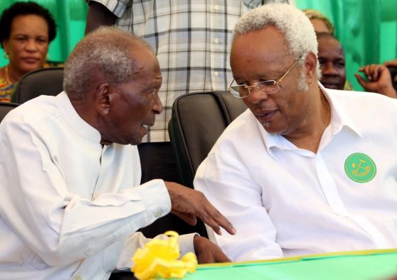 CCM Watch out : Kingunge! Huyu Mzee si wa Kubeza Hata Kidogo | UDAKU ...