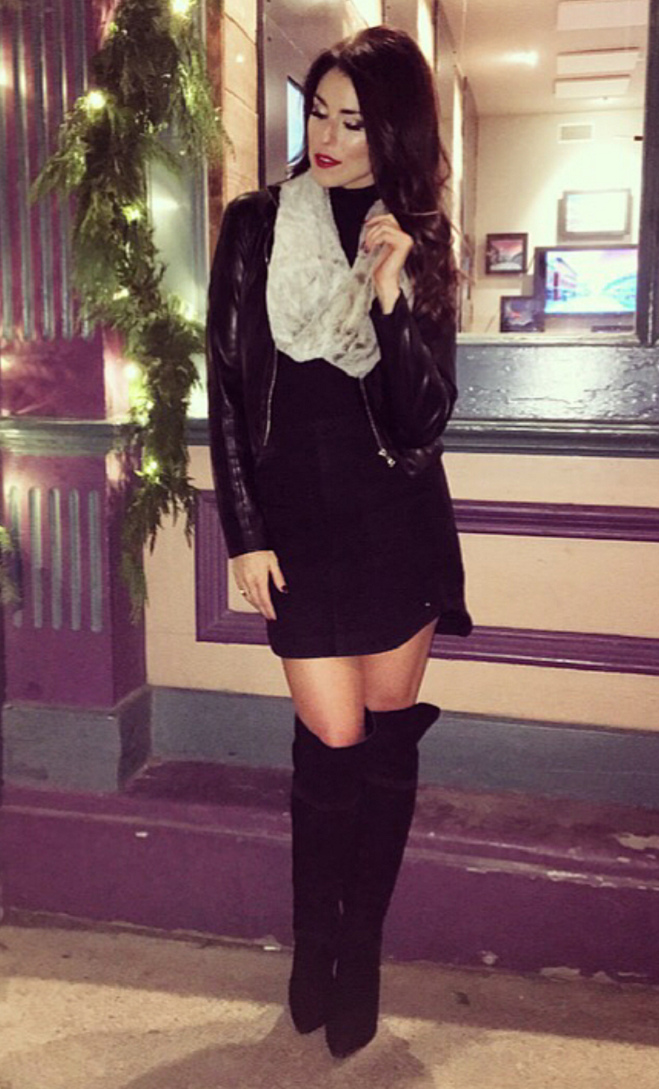 THE APPRECIATION OF BOOTED NEWS WOMEN BLOG : christine noël