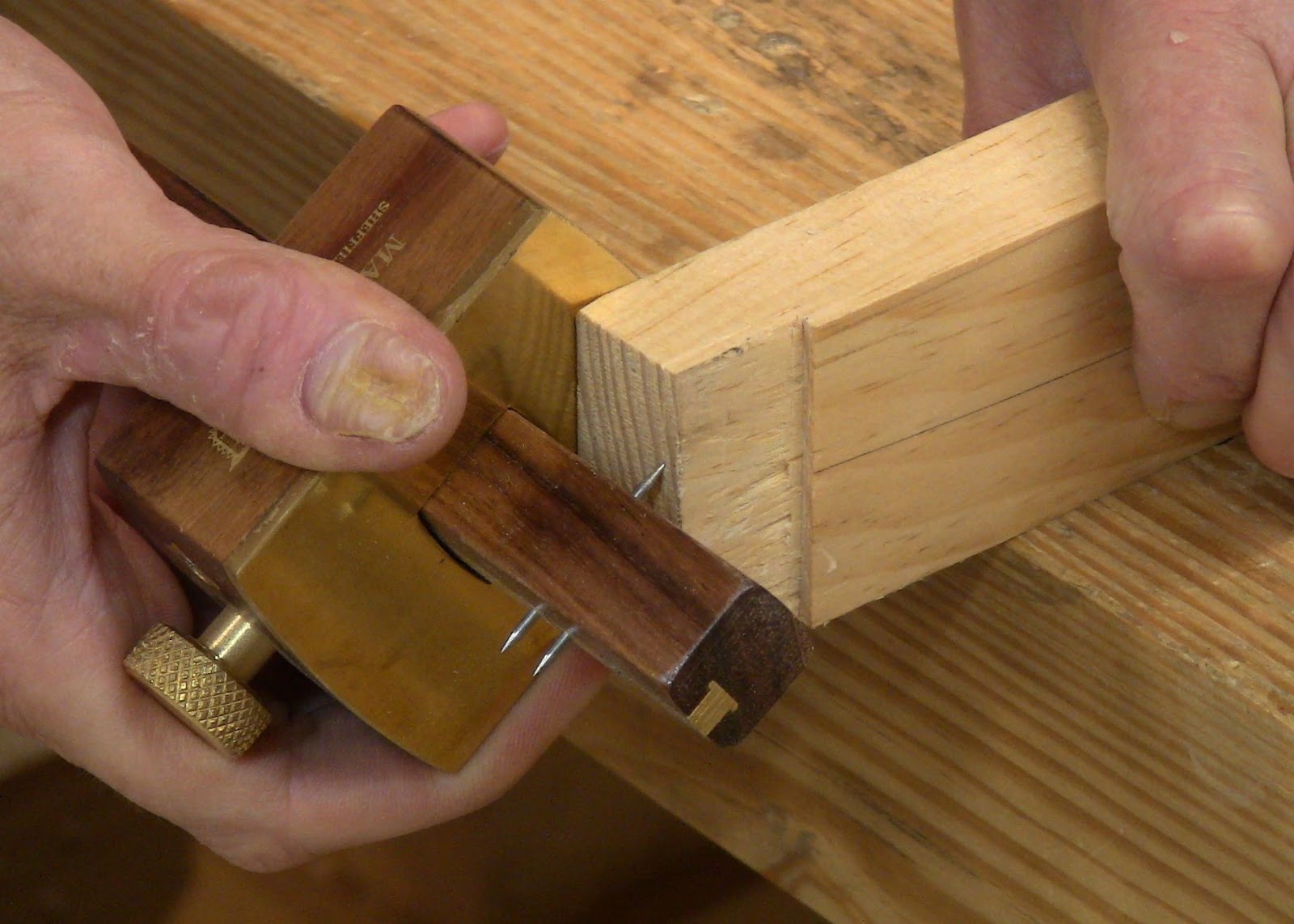 Close Grain: Four-Stroke Tenoning Exercise