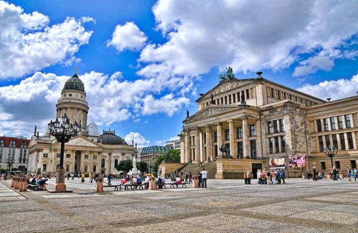 Old building in Berlin, too good to pass up!