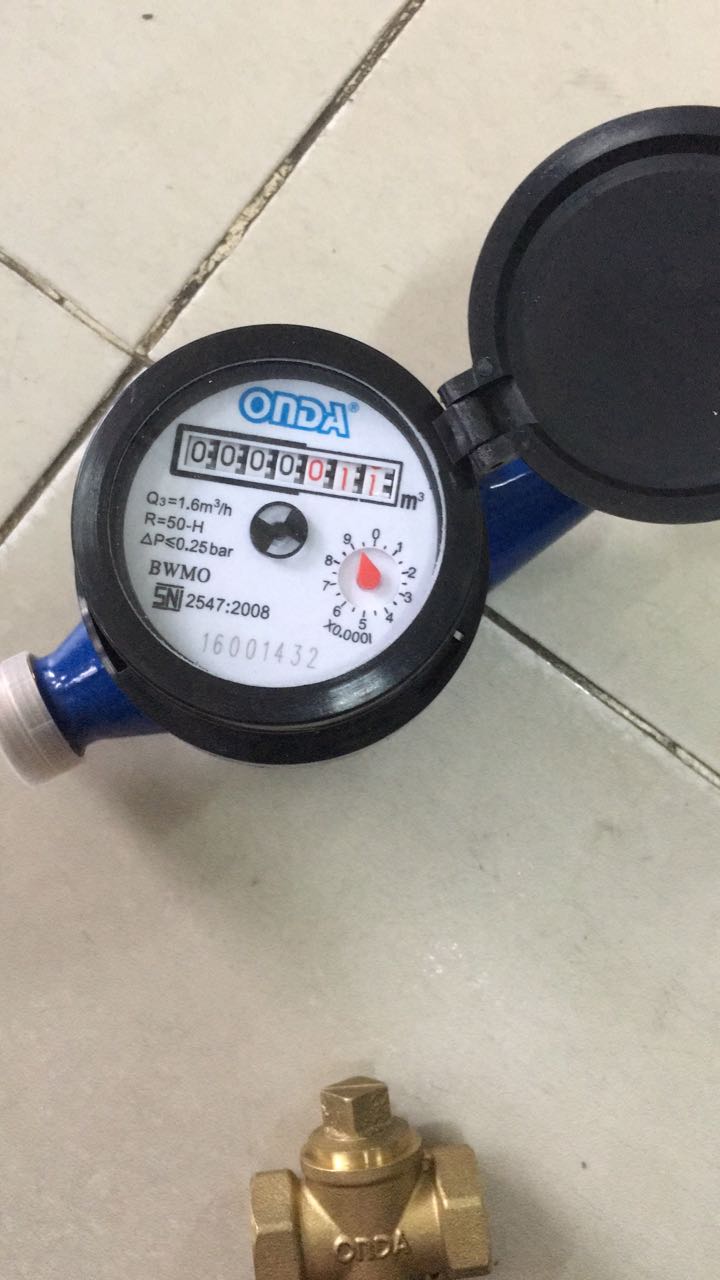 Meter Air Sambungan Rumah PDAM: Meter Air Sambungan Rumah PDAM