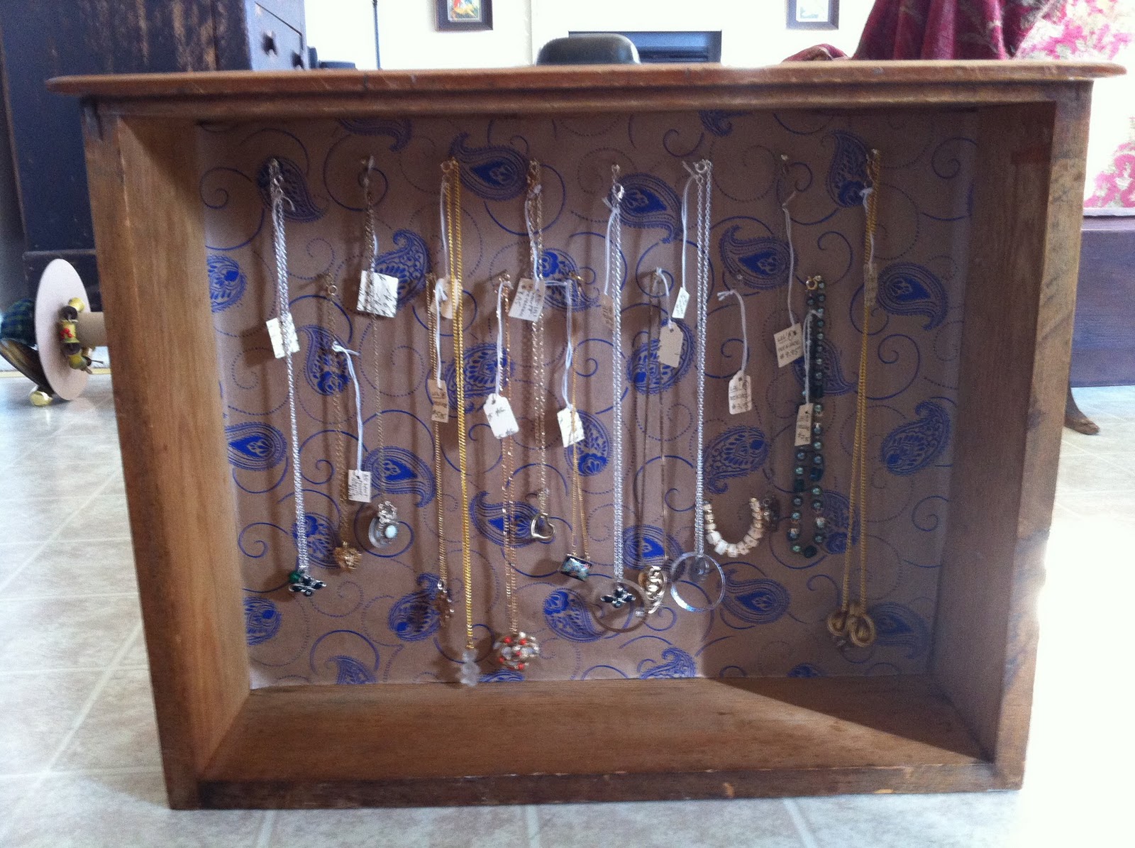 Piece Jewelry Displays piece-jewelry-displays