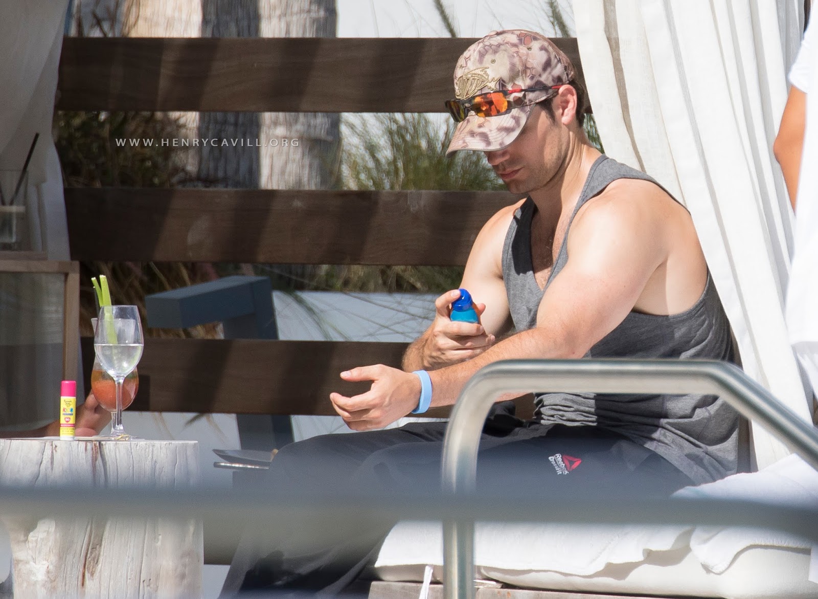 Henry Cavill Latinfans: Henry Cavill en Miami Beach Florida 27-Ago-16