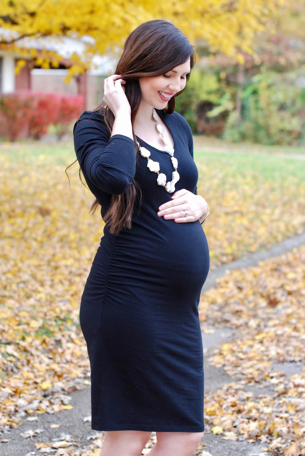 Annie Lynn's Favorite Things: 33 Week Bumpdate!