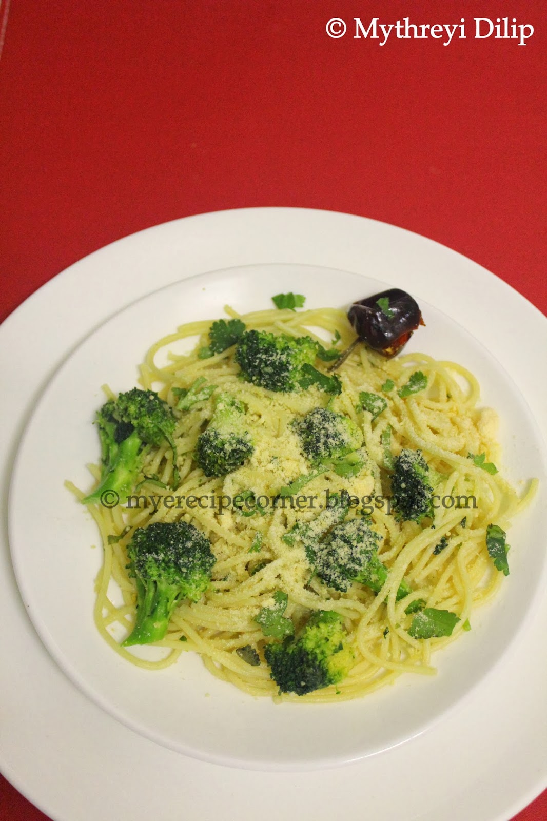 Mye's Kitchen: Broccoli Parmesan Pasta