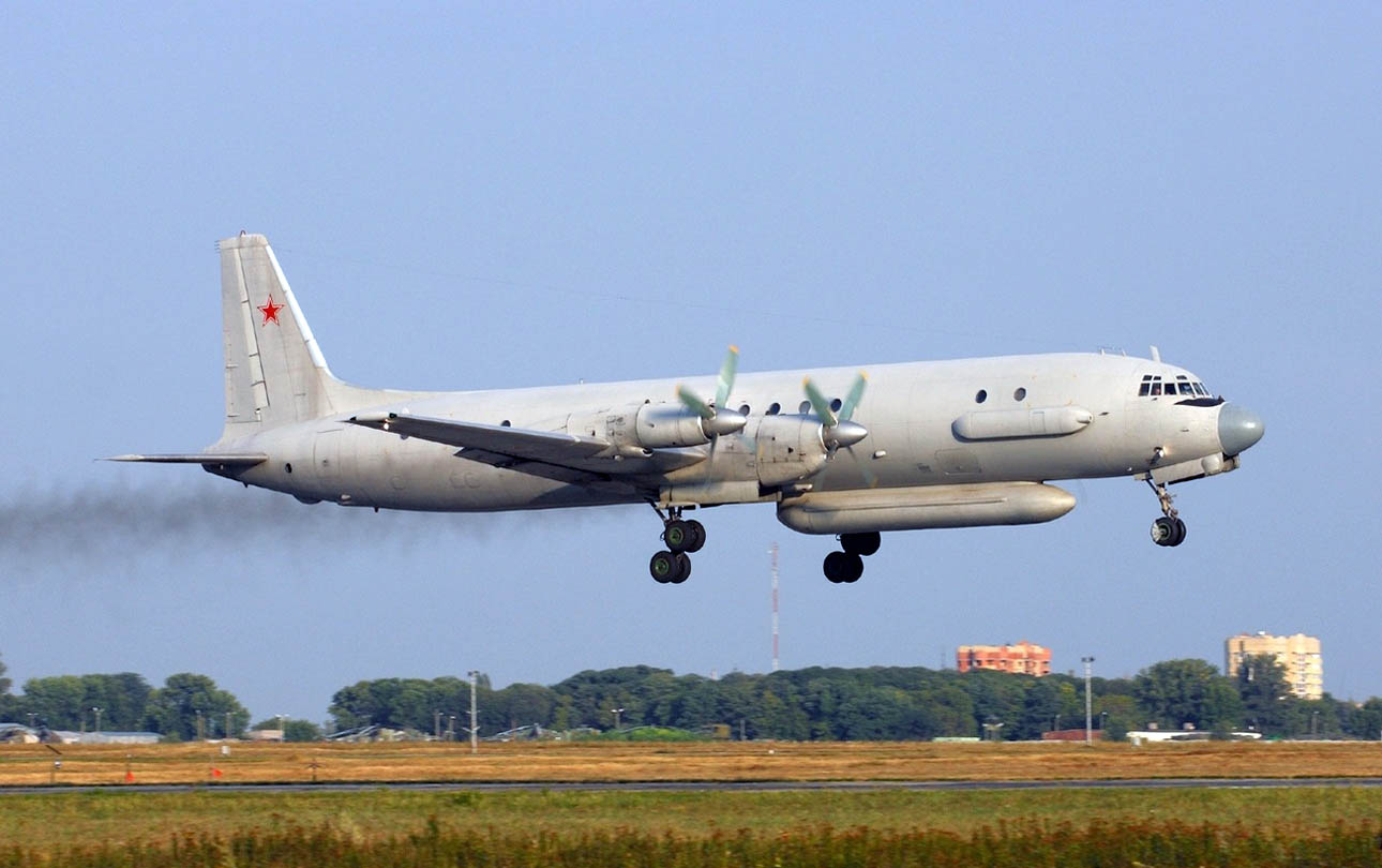 nhungdoicanh: Ilyushin Il-20M Coot-A