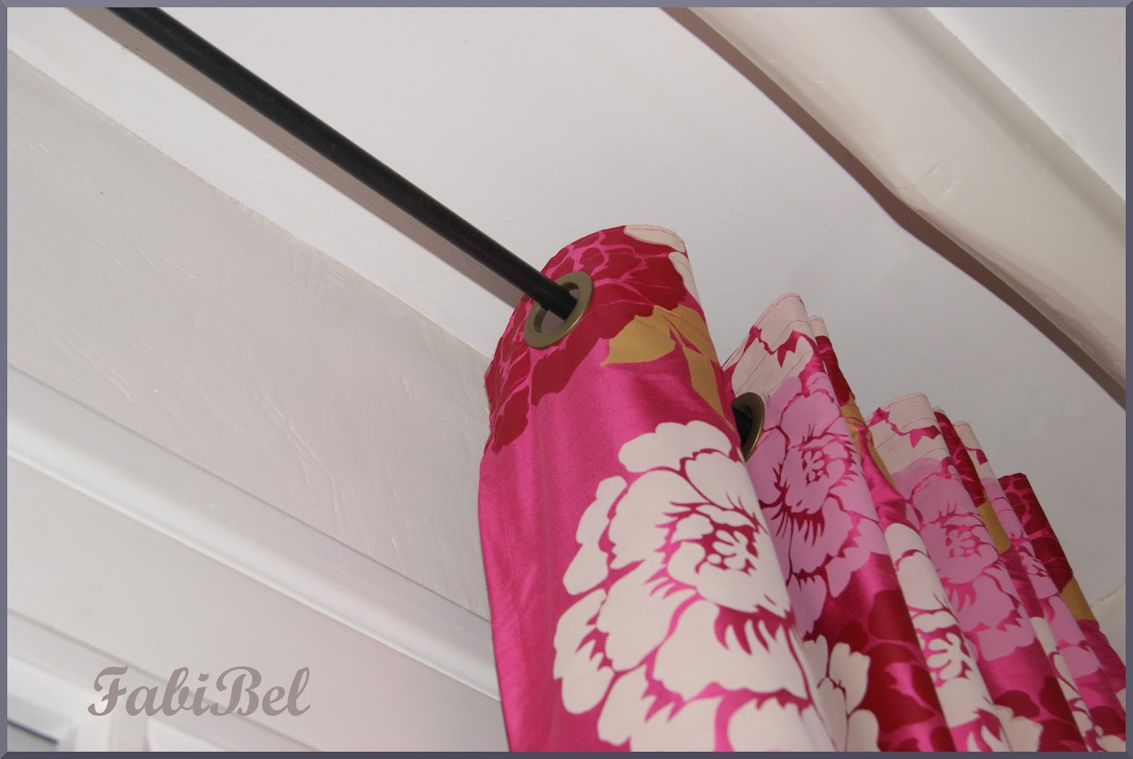 Pipounet et Poupinette: Comment poser des œillets sur un Rideau.