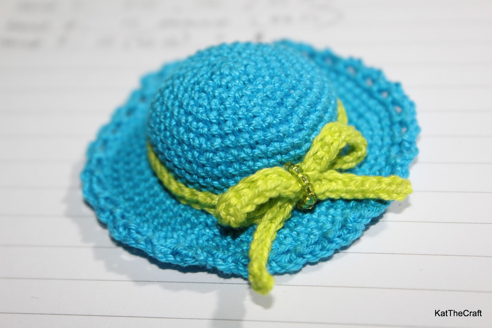 So Many Things to Do, So Little Time: Crochet Mini Hat Hairclip - With ...