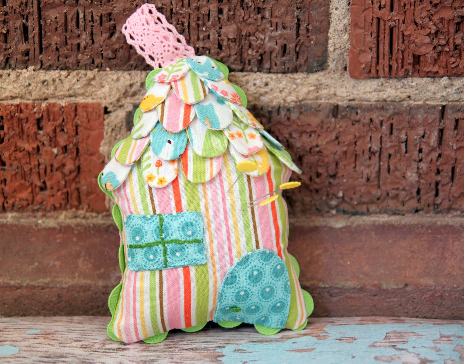 Woodland Cottage Pincushion ~ Free Pattern and Tutorial - The Cottage Mama