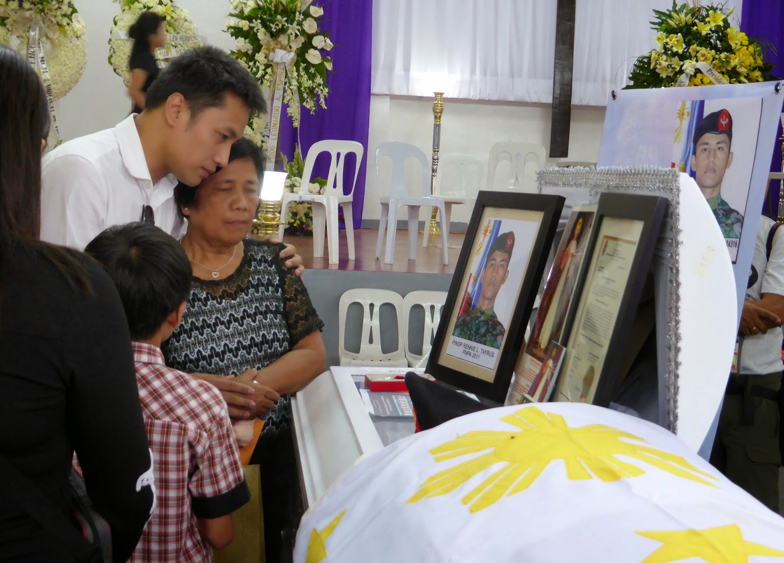 Naquem.: Glimpses of the lives of the Fallen 44