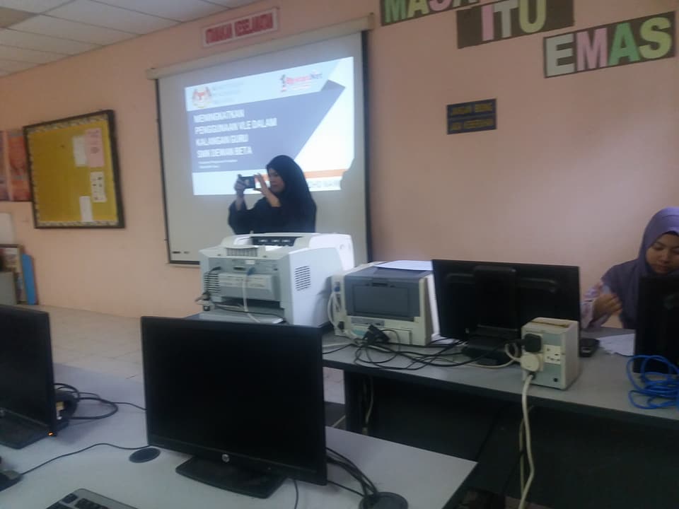 SMK DEWAN BETA | TAKLIMAT PENGGUNAAN VLE GURU DAN MURID OLEH UNICLIQ ...