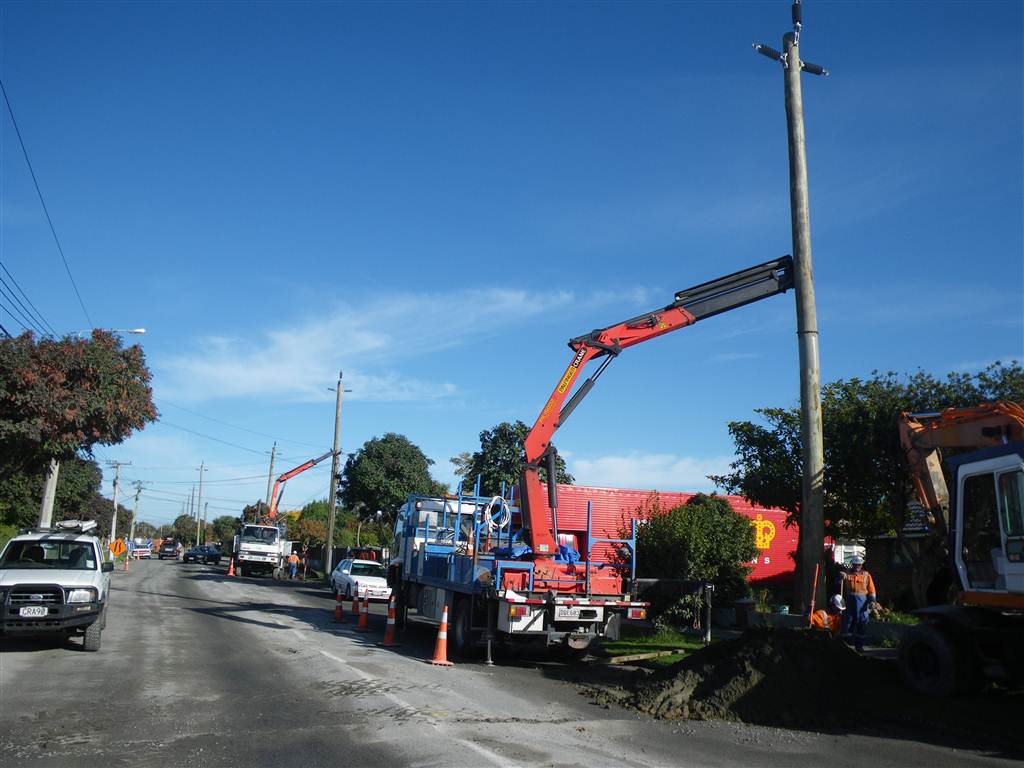 Week 10 - Line Mechanic - The start of the Bromley-Dallington line build