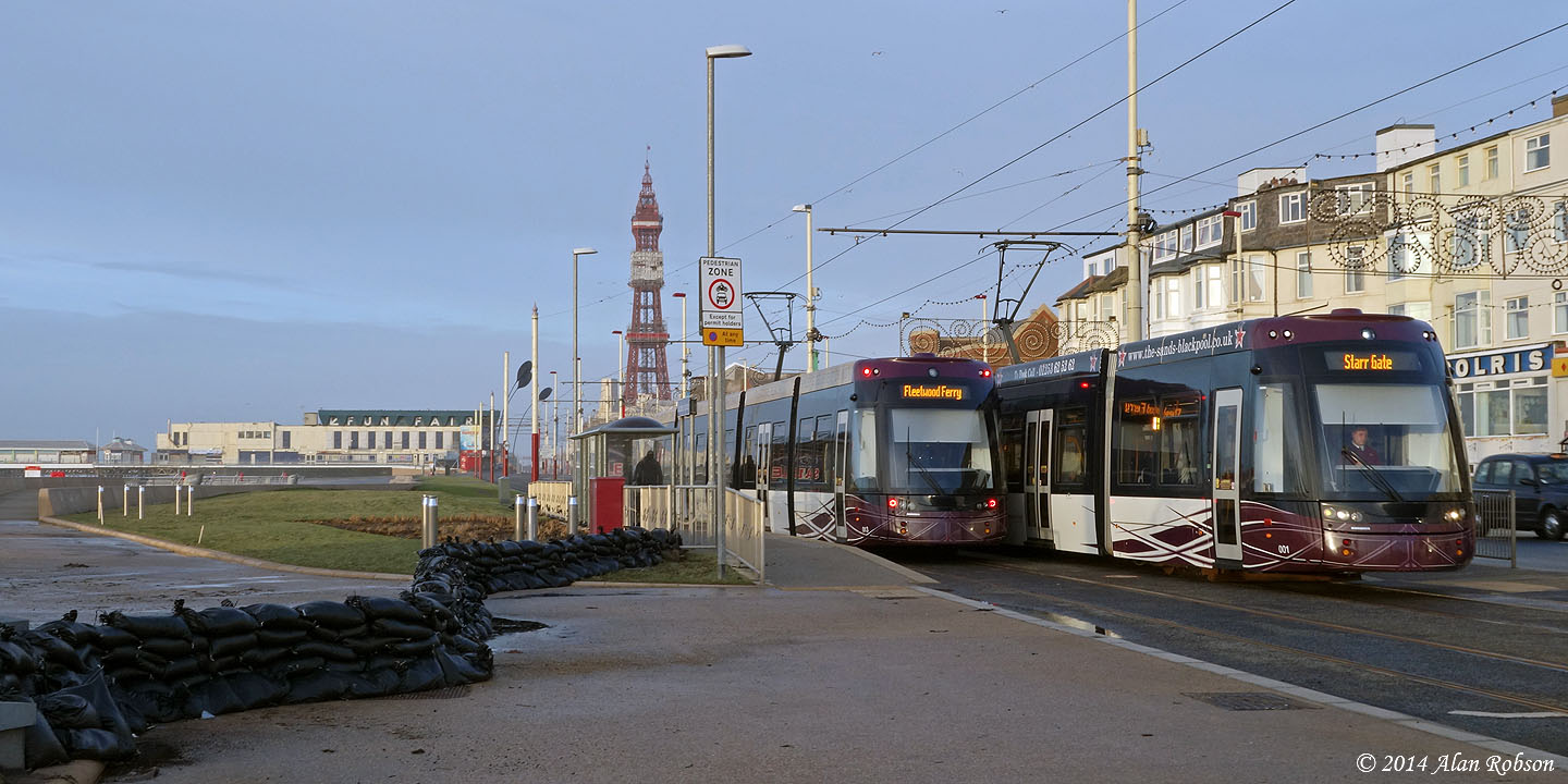 Blackpool Tram Blog: Sandbag Wall at Manchester Square