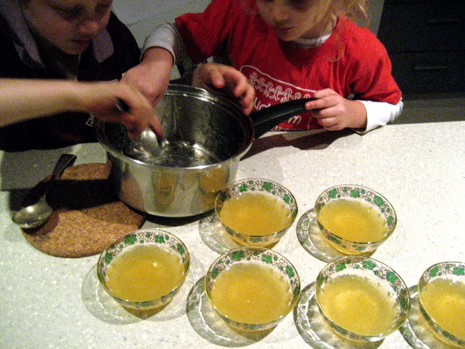 jelly, peaches and ice-cream: Lemon Sago Pudding