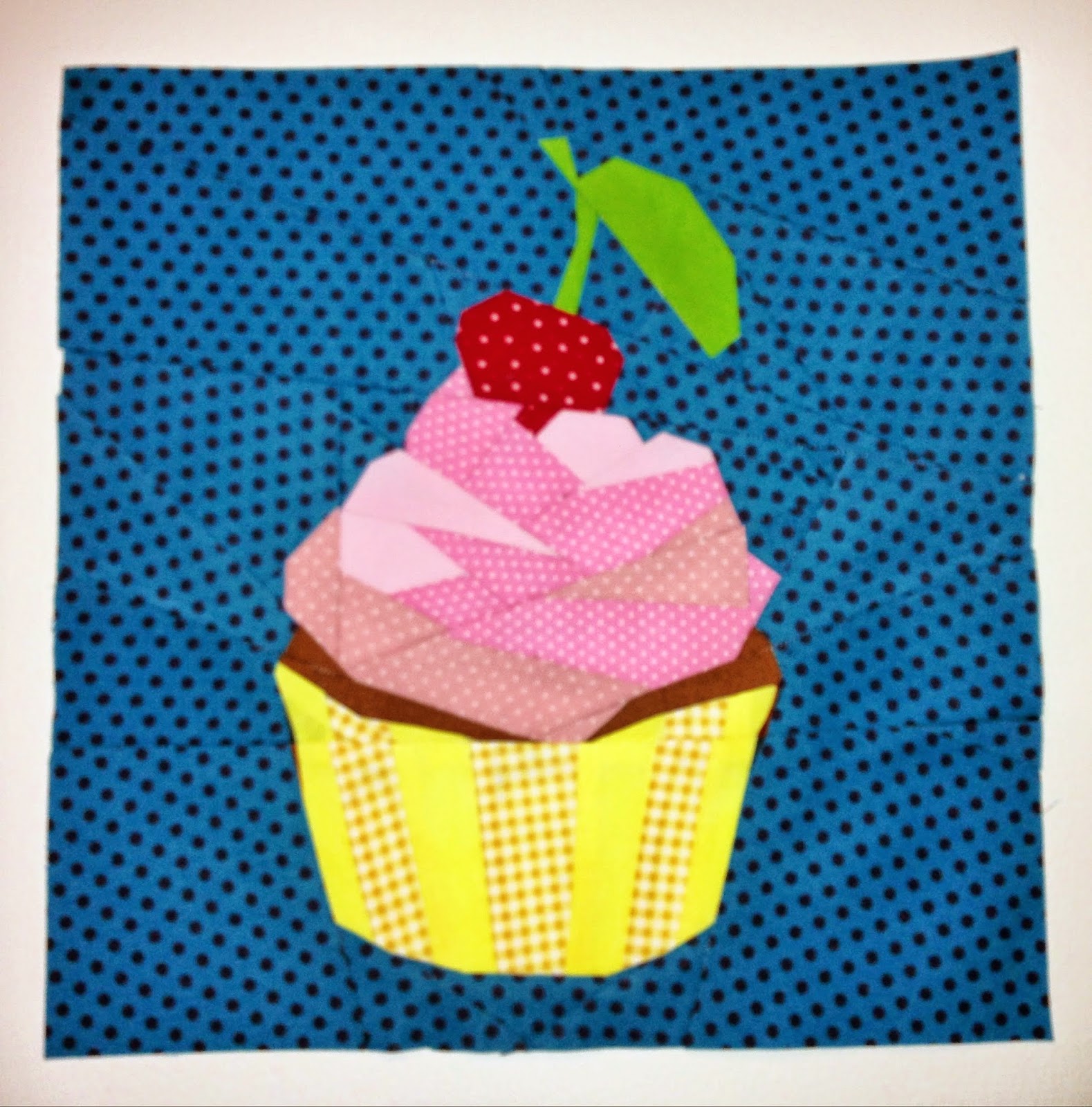 Quilt Art Design: Cupcakes anyone?