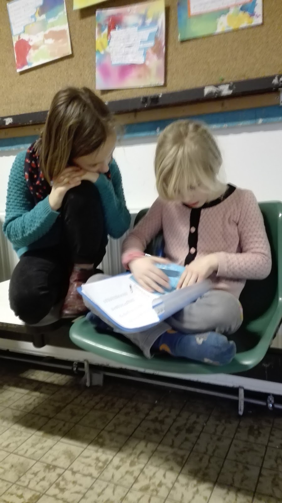 De maancirkels: Lezen met leefgroep 3: behulpzaamheid