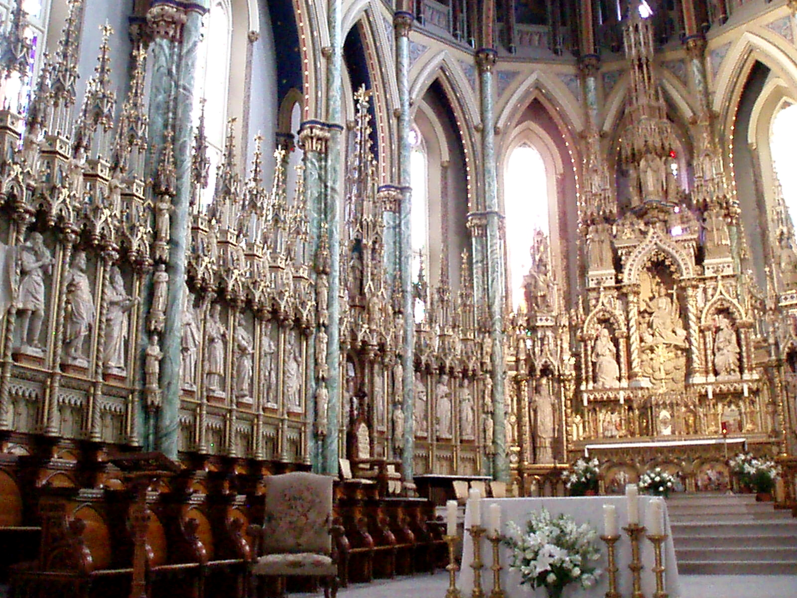 Catholic Art and Architecture: The altars of Notre Dame, Ottawa